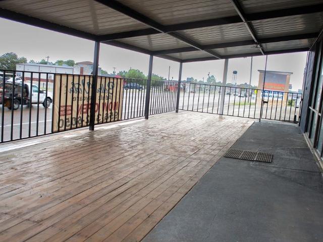 1807 S U.S. Hwy 83