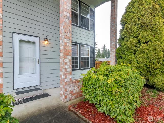 1807 th Street Ct E
