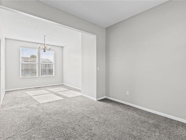 1807 W Fredrickson Drive