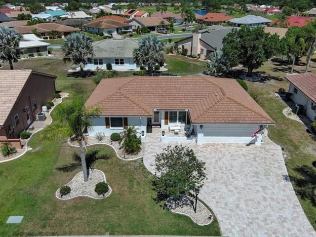 1807 Wolf Laurel Dr, Sun City Center, FL 33573