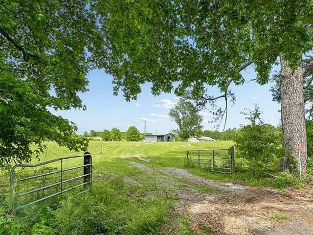 18081 Hillary Simmons Rd, Kentwood, LA 70444