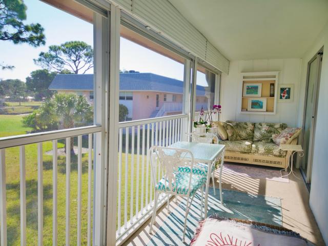 18081 SE Country Club Dr, Unit 289, Jupiter, FL 33469 | MLS #R11163 | Compass