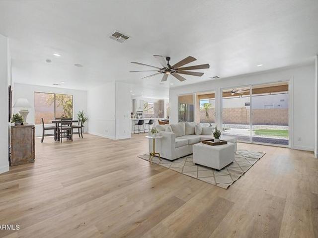 18082 N 167th Dr, Surprise, AZ 85374