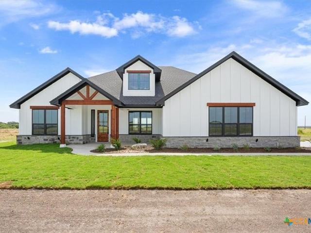 18085 Round Hall Rd, Holland, TX 76534