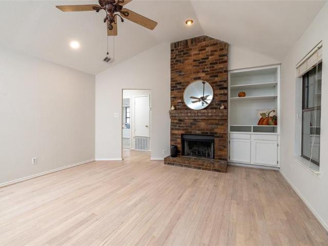 1808 Maplewood Trail