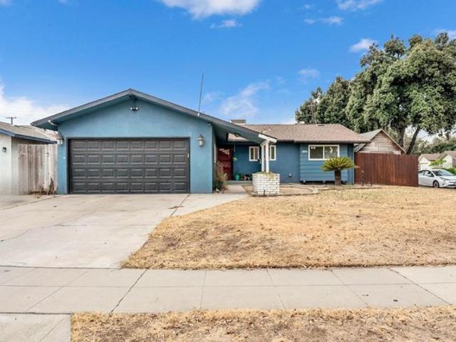 1808 N Dearing Ave, Fresno, CA 93703