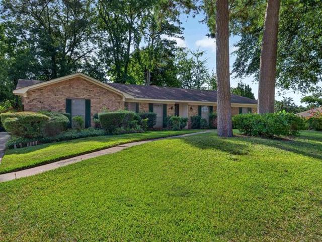 1808 Northpark Cir, Longview, TX 75605