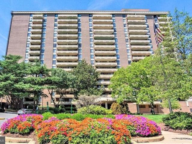 1808 Old Meadow Rd Apt 302, McLean, VA 22102