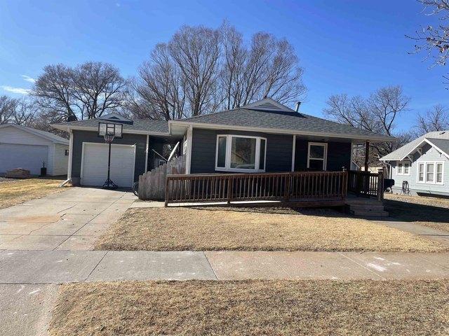 1808 Avenue C, Gothenburg, NE 69138