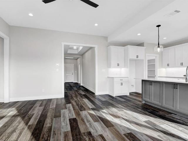 1808 Aleia Cove