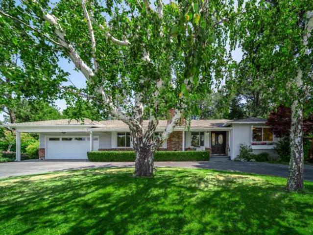 1808 Black Mountain Rd, Hillsborough, CA 94010