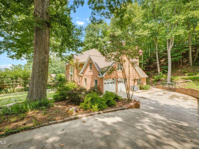 1808 Bramblewood Drive