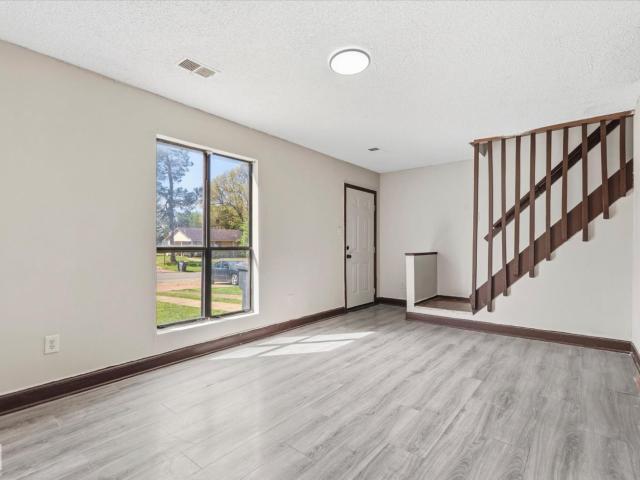 1808 Cedar Heights