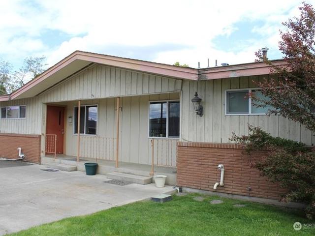 1808 Evergreen St, Walla, WA 99362