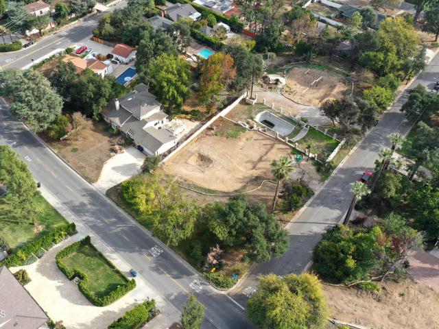 1808 E Altadena Dr, Altadena, CA 91001 | MLS #P1 27020 | Compass