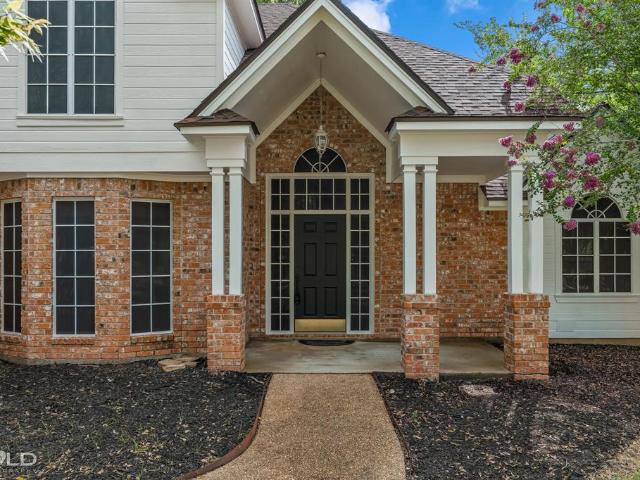 1808 Emberwood Circle