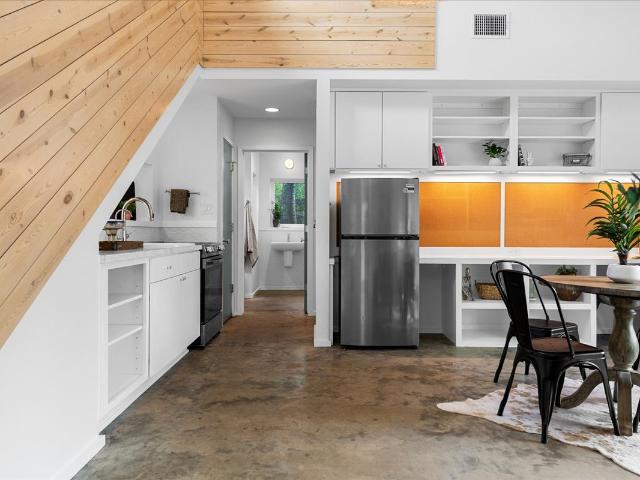 1808 Forest Hill Dr, Austin, TX 78745 | MLS #2763