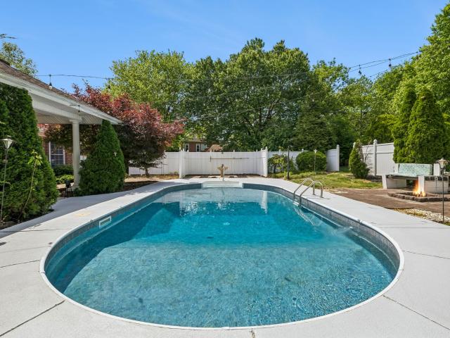 1808 Kara Ct