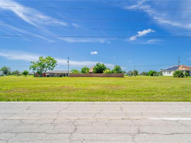 1808 Kismet Pkwy E, Cape Coral, FL 33909 | MLS #O6342 | Compass