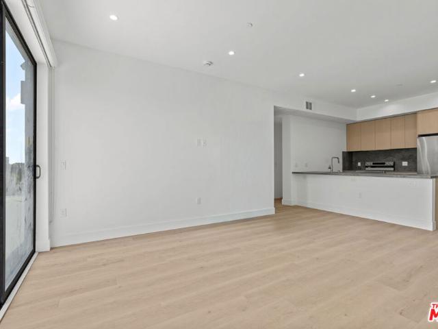 1808 Lincoln Boulevard 505