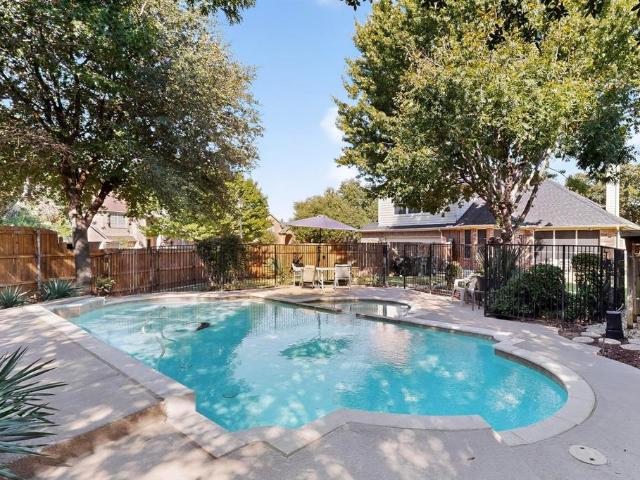 1808 Paddington Court
