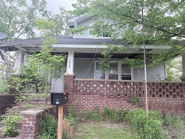 1808 Roosevelt Ave, Eldorado, IL 62930