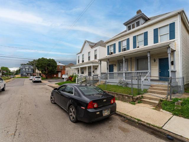 1808 S 6th Street