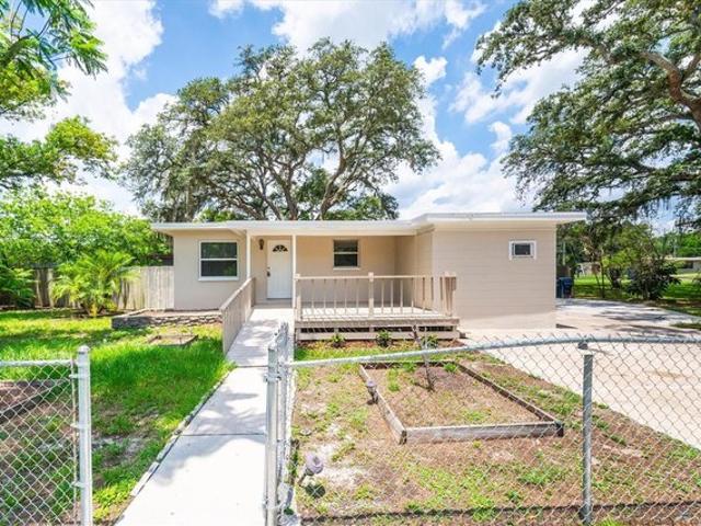 1808 S Club Ct, Tampa, FL 33612