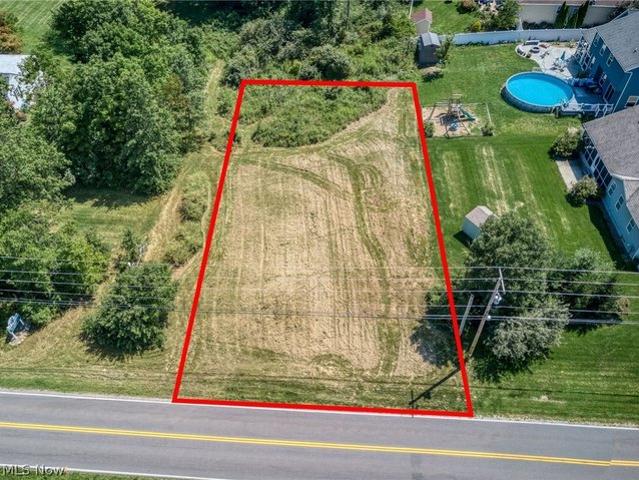 1808 Sandy Lake Rd, Ravenna, OH 44266