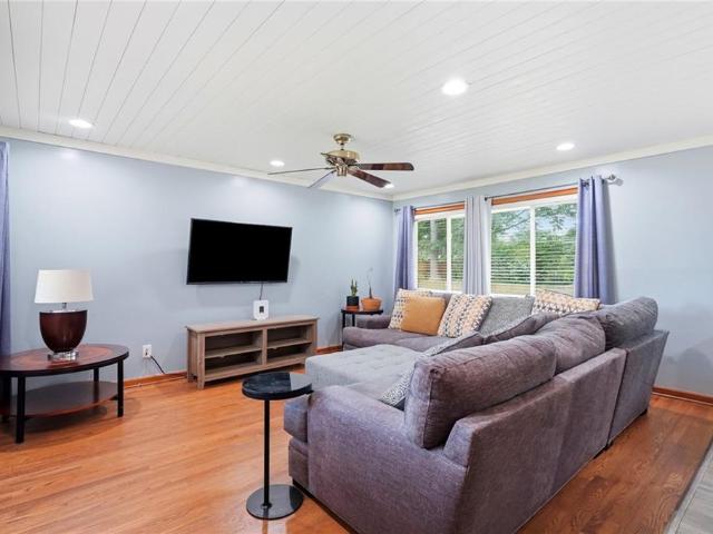 1808 Sandy Plains Road