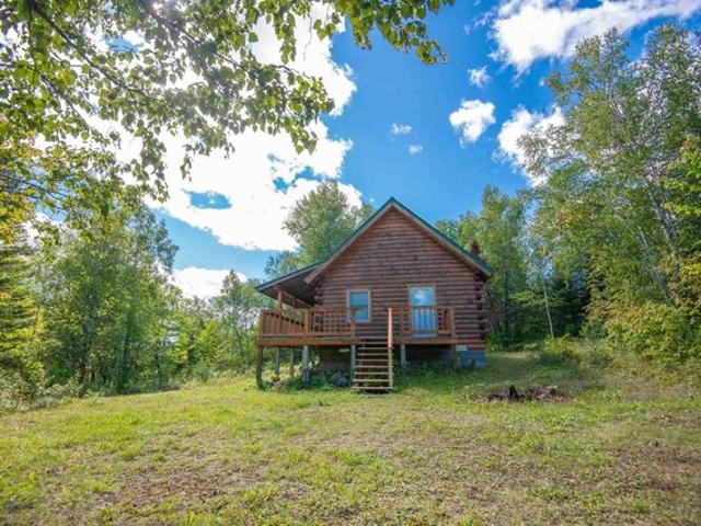 1808 Tom Lake Rd, Hovland, MN 55606