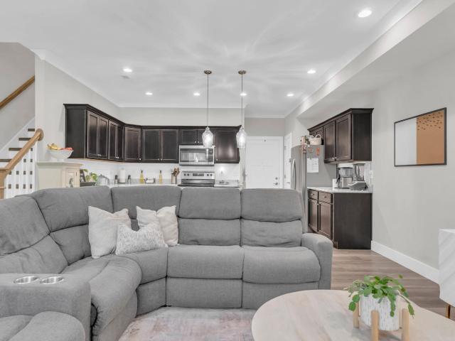 1808 Young Road SE