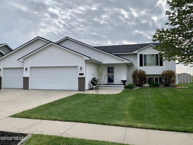 1808 10th St NE, Watertown, SD 57201