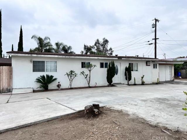 18092 Vine St, Fontana, CA 92335