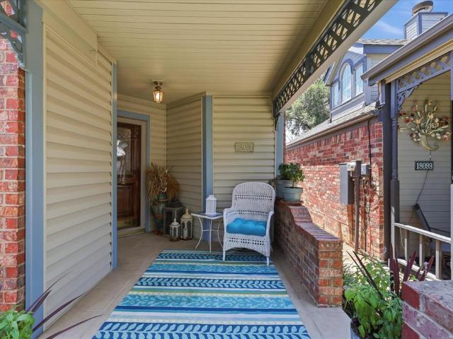 18095 Whispering Gables Lane