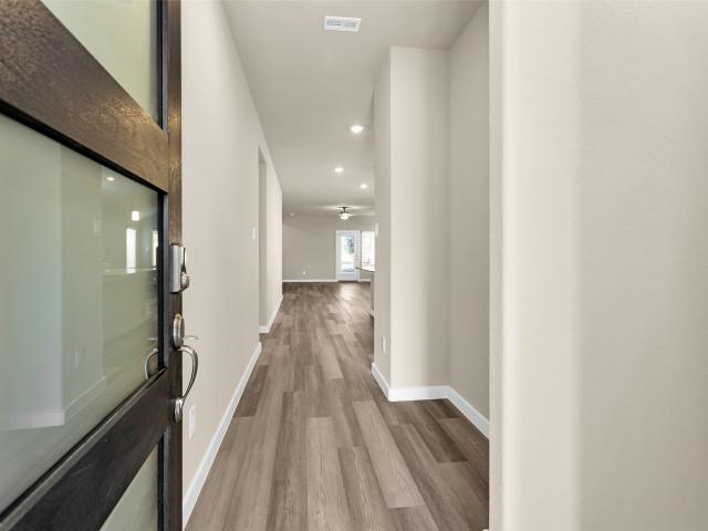 18095 Martin Pines Dr
