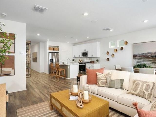 18096 W Calle Lejos, Surprise, AZ 85387