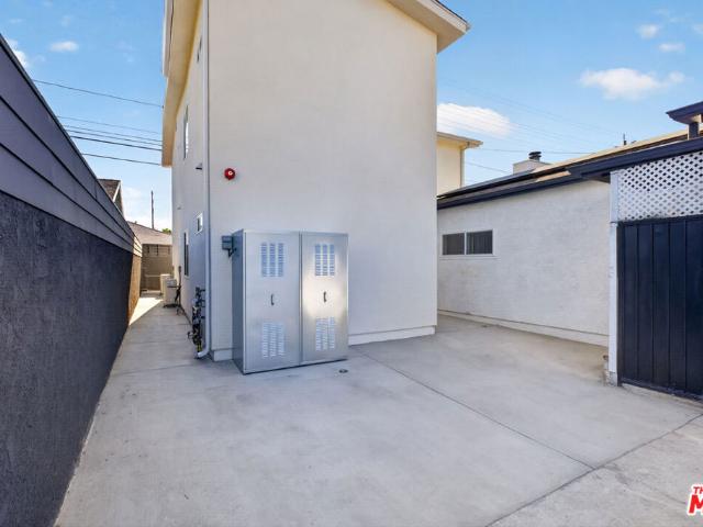1809 N Avon Street 101
