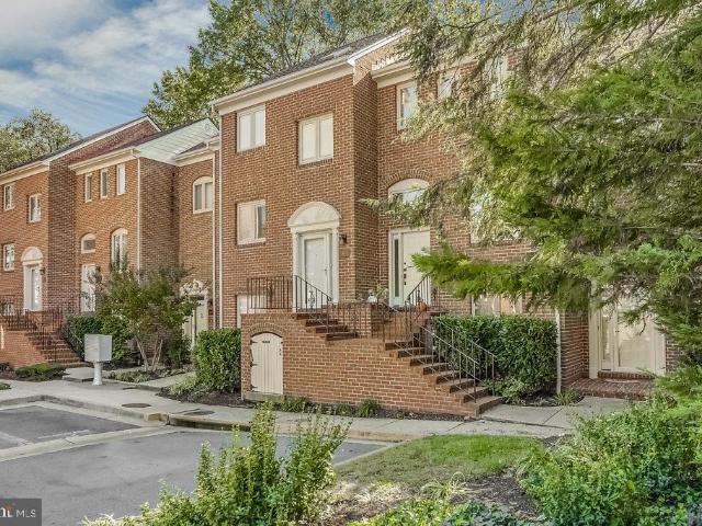 1809 N Uhle Street # 1