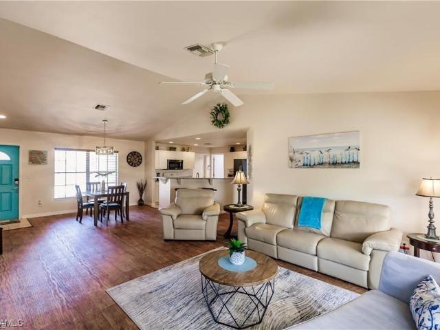 1809 NE 12th Pl, Cape Coral, FL 33909 | MLS #225070
