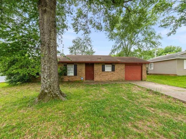 1809 Corbin St, Jacksonville, AR 72076