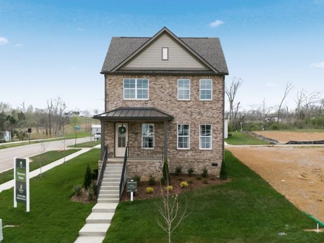 1809 Flatwaters St, Spring Hill, TN 37174