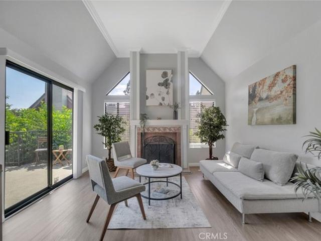 1809 Peyton Ave Unit 313, Burbank, CA 91504