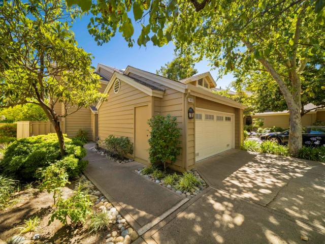 1809 Stratton Circle