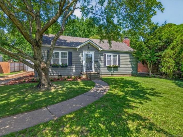 1809 S Dewey Ave, Bartlesville, OK 74003