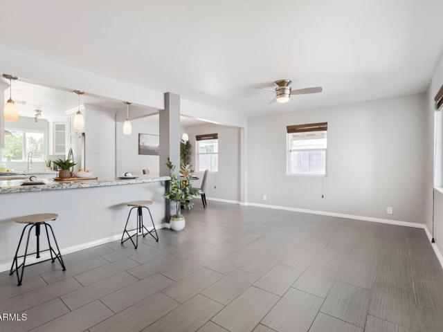 1809 w heatherbrae drive
