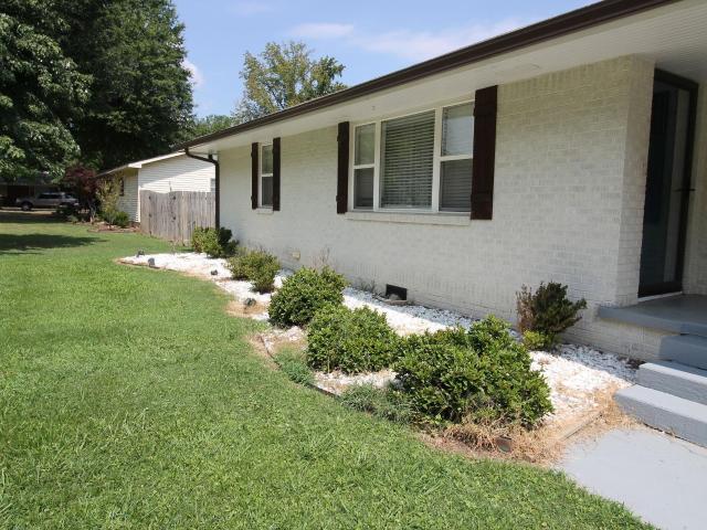1809 Woodland Drive