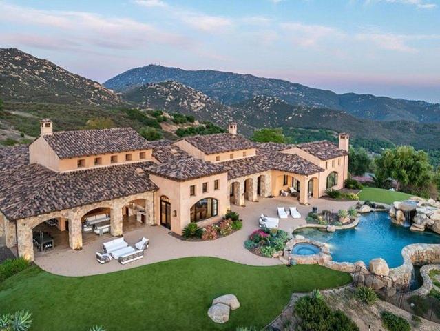 18000 Sunset Point Rd, Poway, CA 92064
