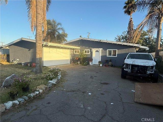 18005 Vine St, Fontana, CA 92335