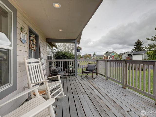 18005 Iris Place SW